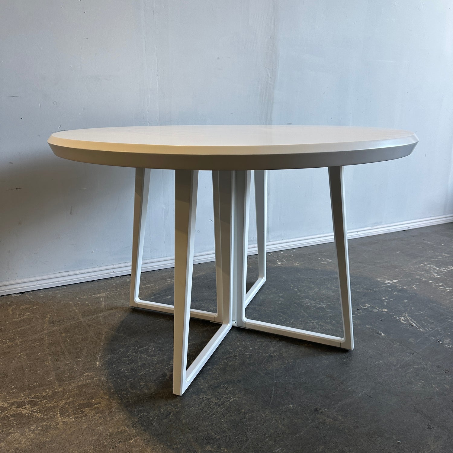 Serena and Lily Downing Round Dining Table – enliven mart