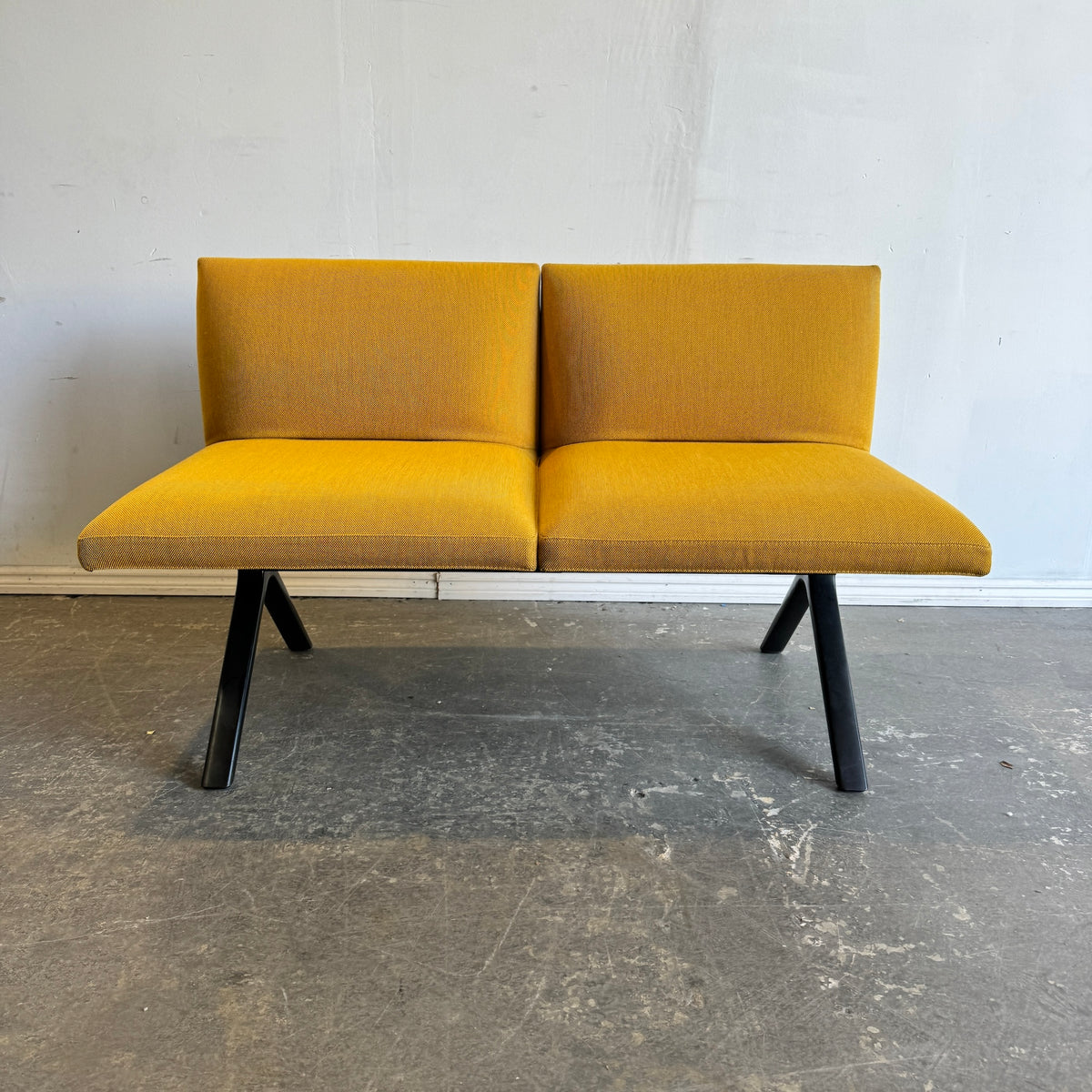 Arper Kiik Loveseat Sofa – enliven mart