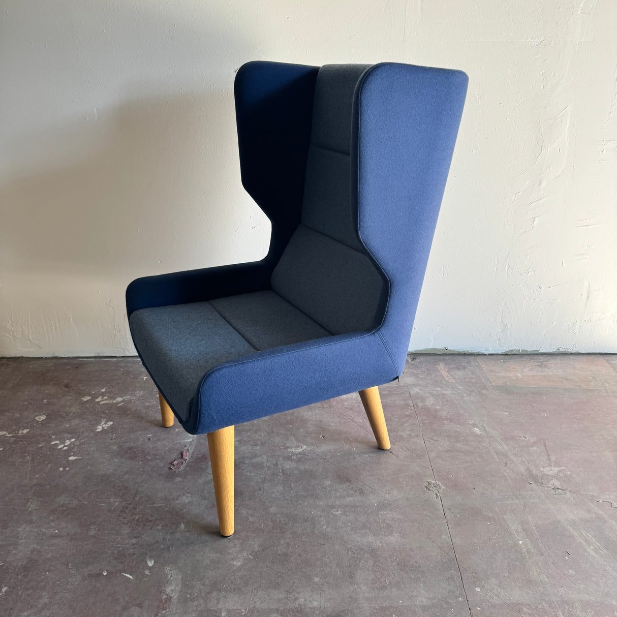 Herman Miller Naughtone Hush Lounge chair – enliven mart