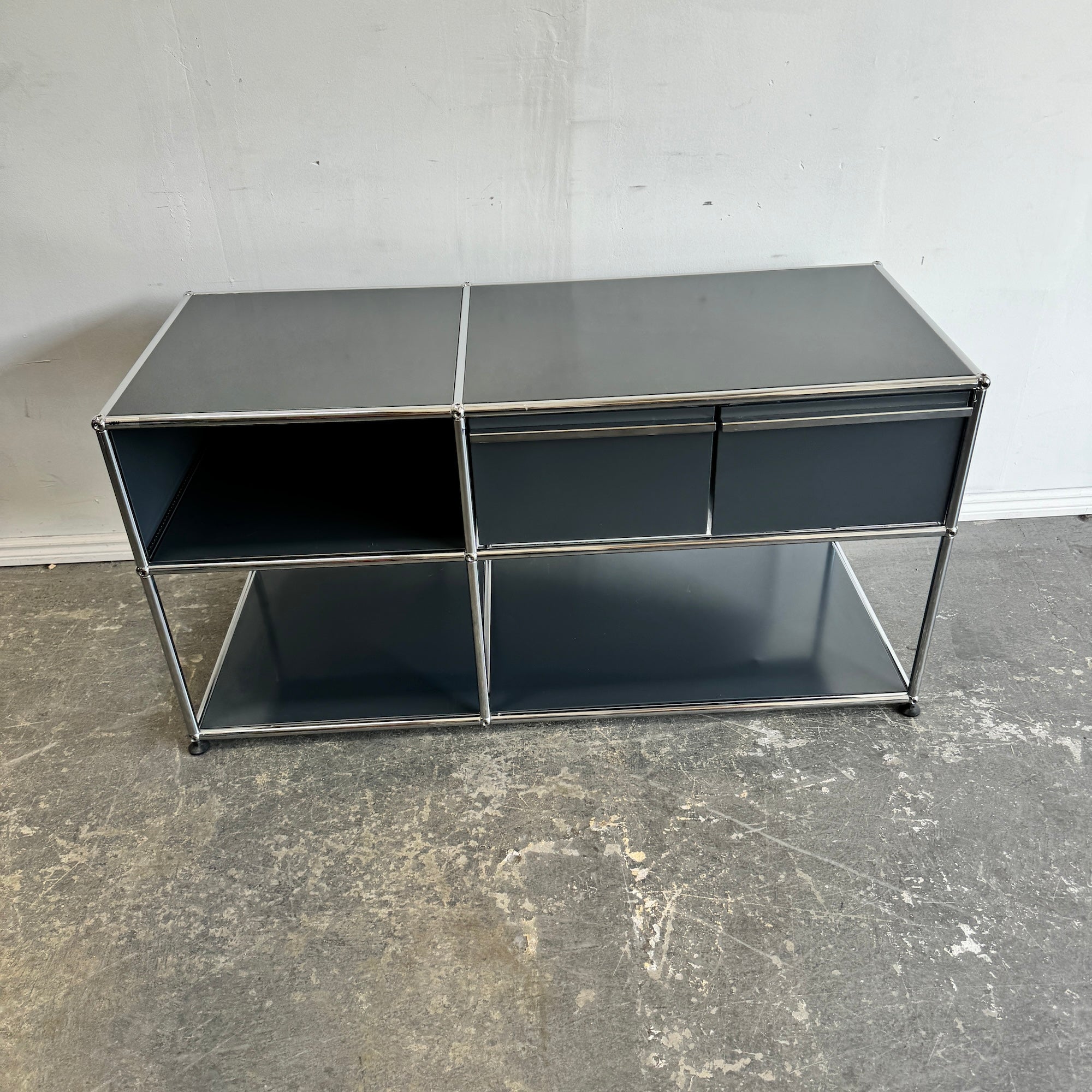 USM haller Storage Console – enliven mart