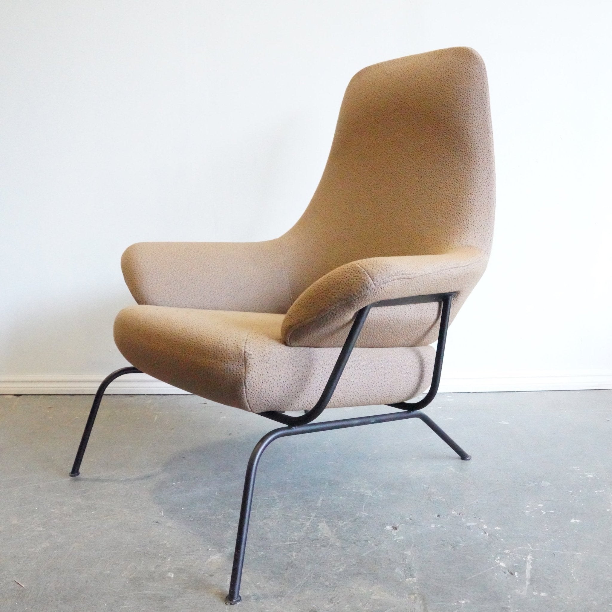 Hem Hai Lounge Chair · enliven mart